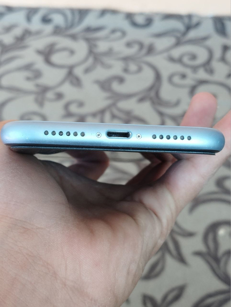 iphone xr ideal holatda olgan odam mazza qilib ishlatadi