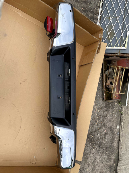Задний бампер isuzu d-max Б/У в отличном состоянии