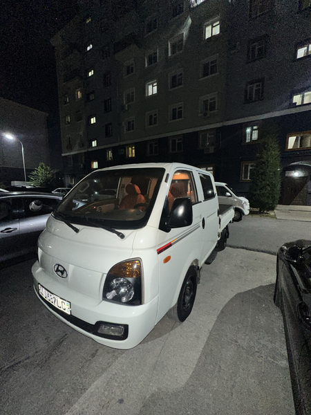 Hyundi Porter-2.   Yuk bortli. 2006 yil Holati yahshi GAZ va BENZINDA