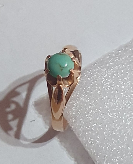 Серьги      нефрит.