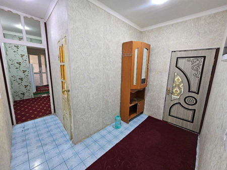 1 xonali 40m² 1-qavat uy sotiladi