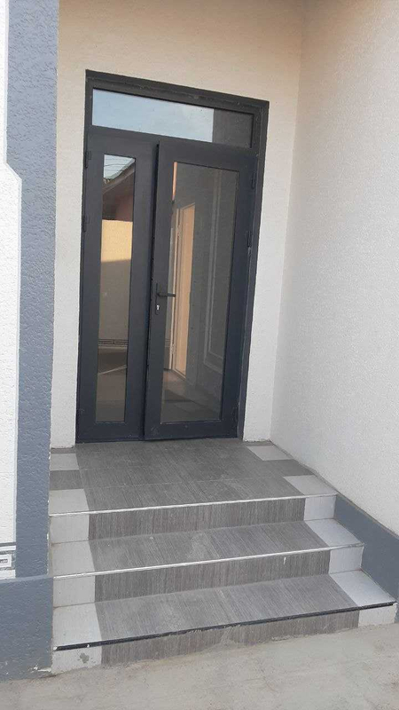 Oqqorgon tumani Hovli uy sotiladi yangi qurilgan 3 sotik 4 hona