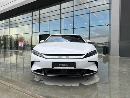 BYD HAN AWD ( 610 km Flagship ) 