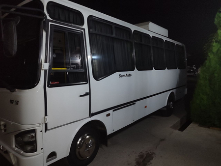 Isuzu avtobus sotiladi