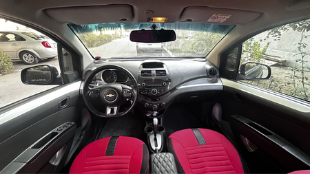 Продам spark 2019 автомат 4 поз 96000 км sotiladi