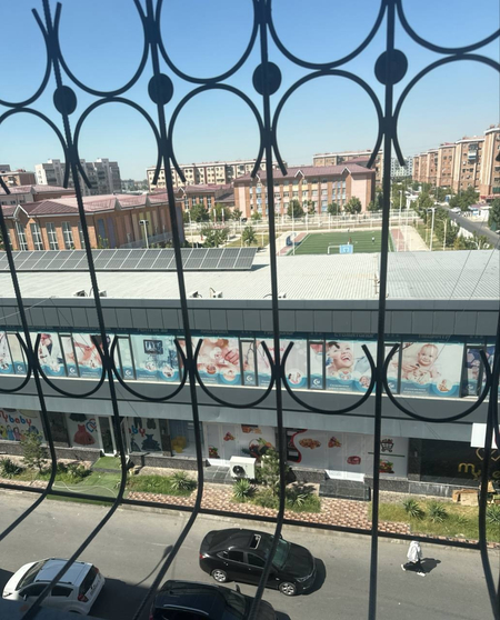 Продаётся квартира Сергели 5а. Своя. Риелторыне беспокоить!!!