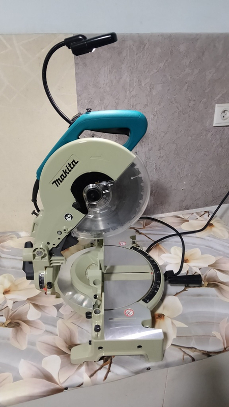 Makita LS1040F новый