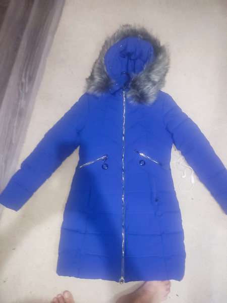 Продаю женскую теплую куртку