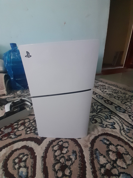 Срочно продам  Playstation 5
