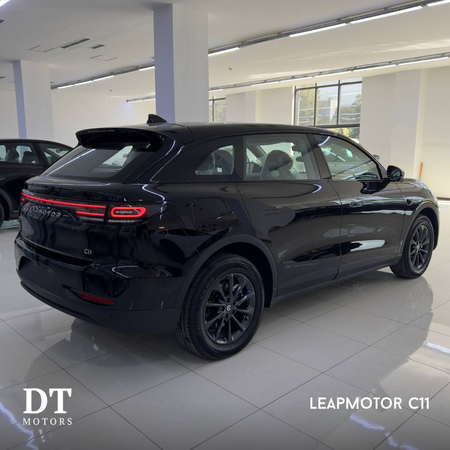 Leapmotor C11 Extend Hybrid 1.5 dôp option 28000 oq va qora bor