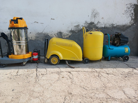 Karcher avto moyka sotiladi