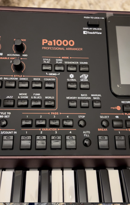 Обменяю новый Korg pa1000