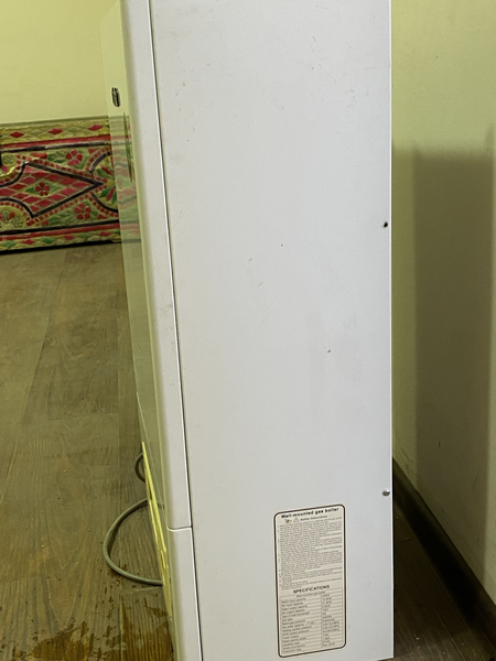 Katyol sotiladi 200$