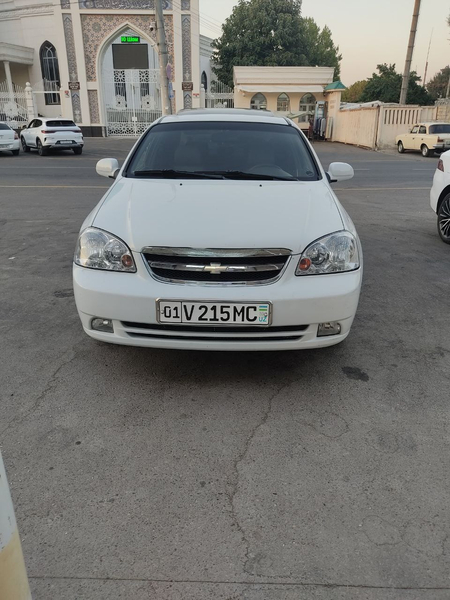 Lacetti 1.8 avtomat 3 pozitsia