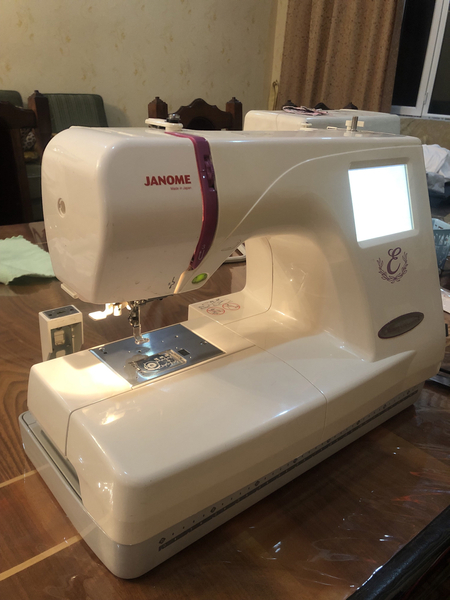 Вышивальная машинка Janome 350e
