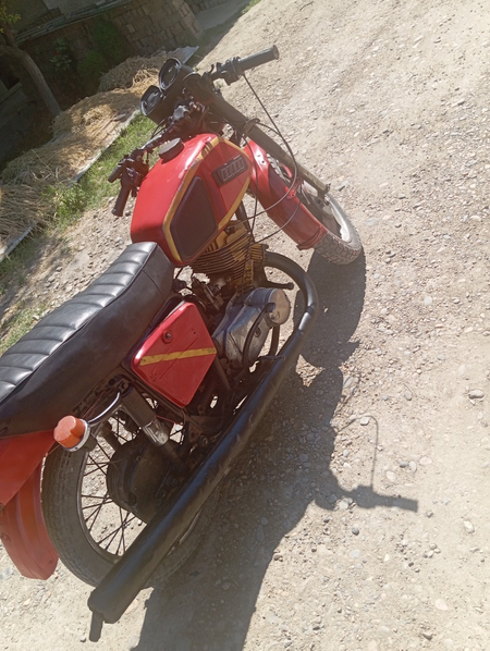 Holati yaxshi yurip turipdi