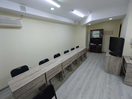Продаются 8 мини парт и 8 стульев