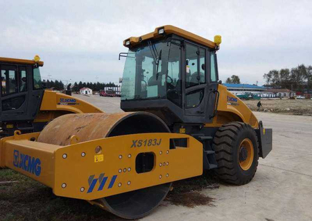 Дорожный каток XS183J (18тонн) в наличии в Ташкенте