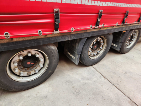 Mercedes Benz ACTROS 1845
