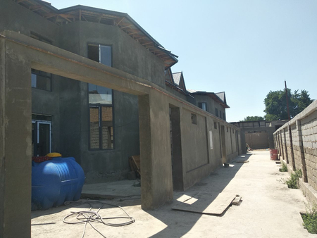 Uchastka sotiladi