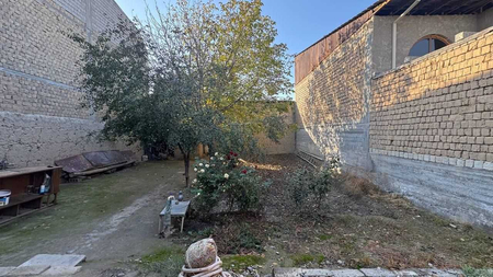 Arzon 4 sotikli hovli sotiladi