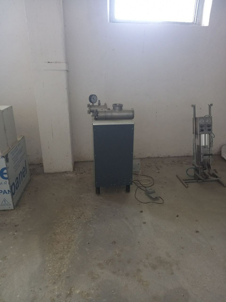Kalbasni aparat ishlatishga tayyor.