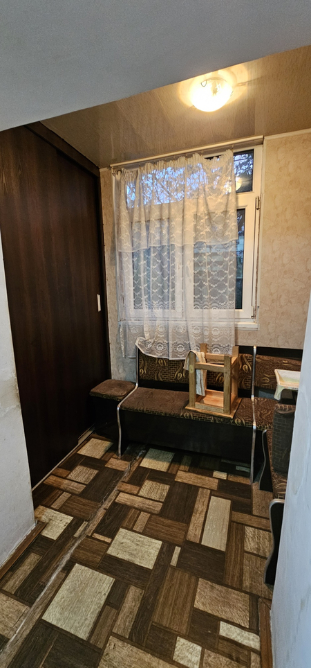 Продаётся 2х комнатная квартира район радуга