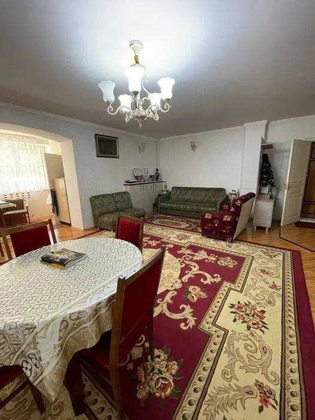 Ул. Садыка Азимова, 3/2/4, Средний ремонт, 80м2, ор-р ГУВД, Корзинка