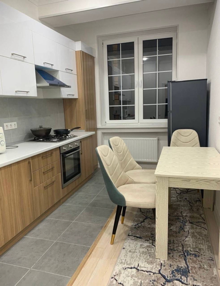 Срочно продается квратира 3/3/8 ЖК Greenwich