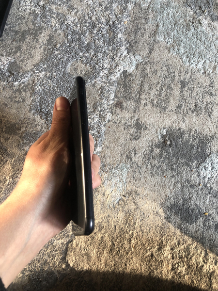 Iphone se 128 black ll/a