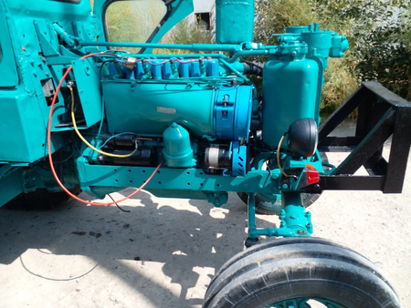 T40 traktor sotiladi