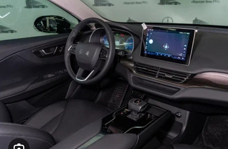 Hongqi E-QM5 sotiladi 2024