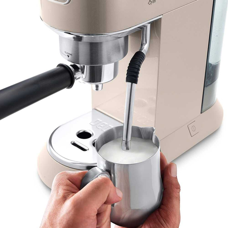 Рожковая кофеварка DeLonghi EC885.BG Dedica Arte