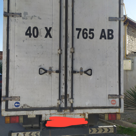 Isuzu avtomobili