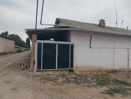 Уй сотилади. Кучамизда аномал совуқда хам газ зур булди.