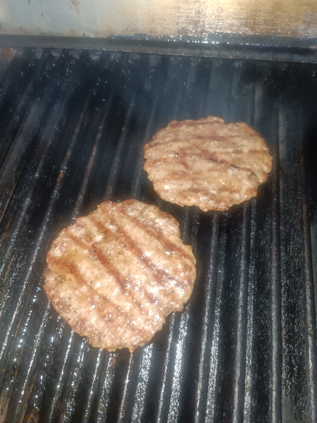 Burger uchun kaklet stek chiken stek