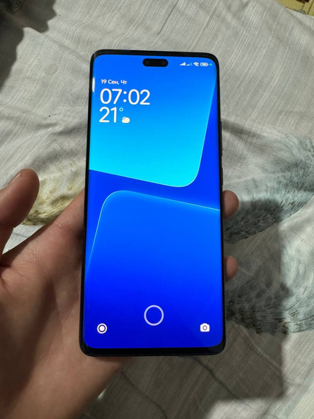 Mi 13 lite 8+8/128 новый