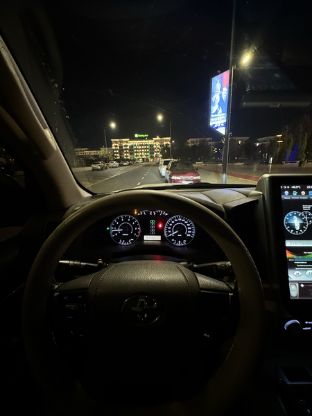 Toyota Land Cruiser 200