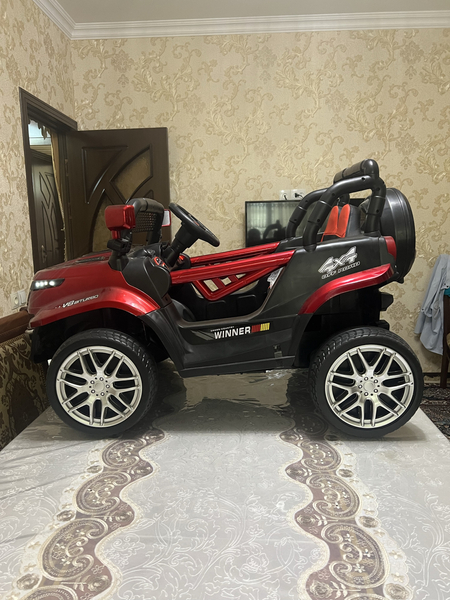 Detskiy moshina babycar xolati yengi umuman xaydalmagan sovgaga kelgan