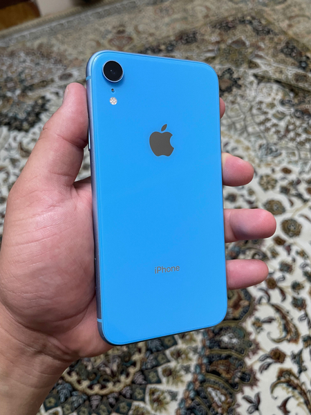 iPhone XR LLA 64