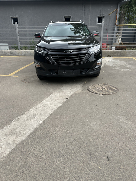 Продаю Equinox 2020 Rs. Black. Как новая