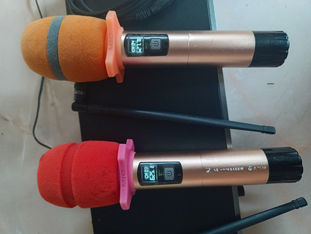 Продам беспроводные микрофоны Sennheiser