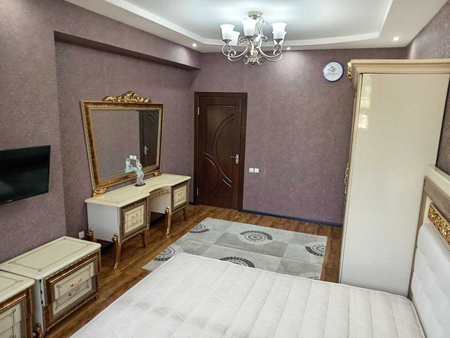 Новостройка. Сдается квартира в аренду 4х комнатная в центре.