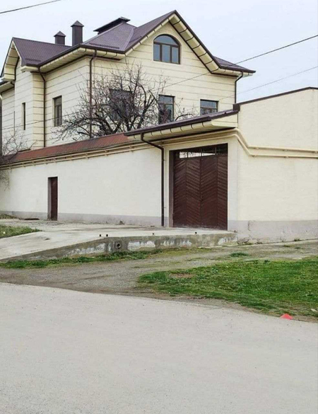 Продается дом 3,6 сот 300кв.м Юнусабадский район