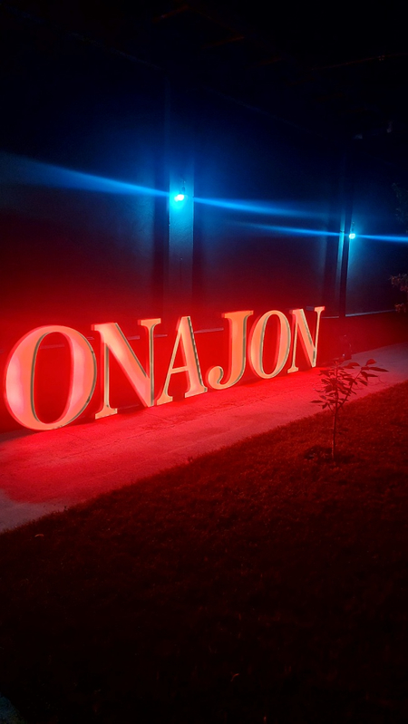Onajon yozuvi sotiladi boyi 1 metr narxi juda arzon
