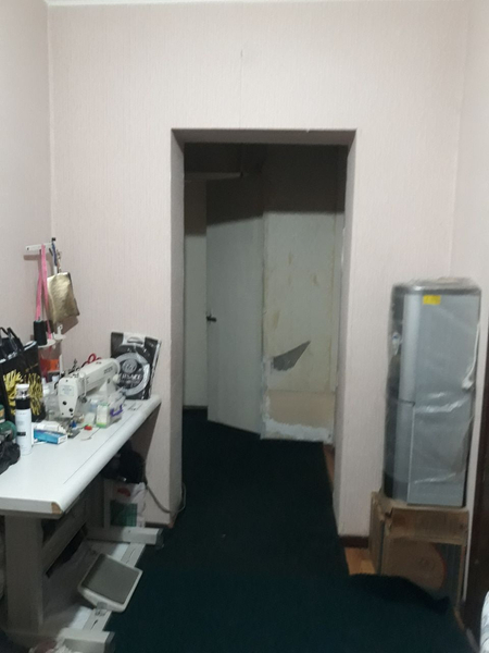 2/1/9 2Xonali padvali bor  (Realniy oladiganlar tel qilsin)