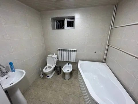 Метро Беруни 11 комнат 315м² вдоль дороги под офис или магазин