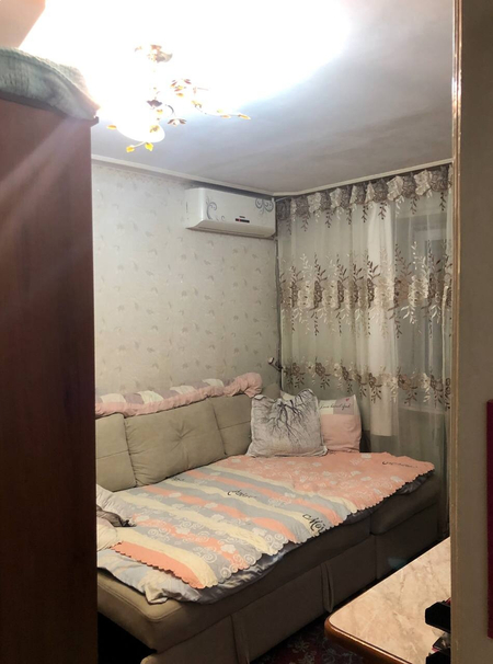 Продам 1 комнатную кирпич Чиланзар 1 , ор-р Хамкорбанк