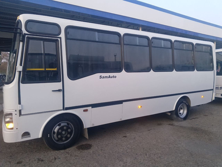 ISUZI avtobus NP37