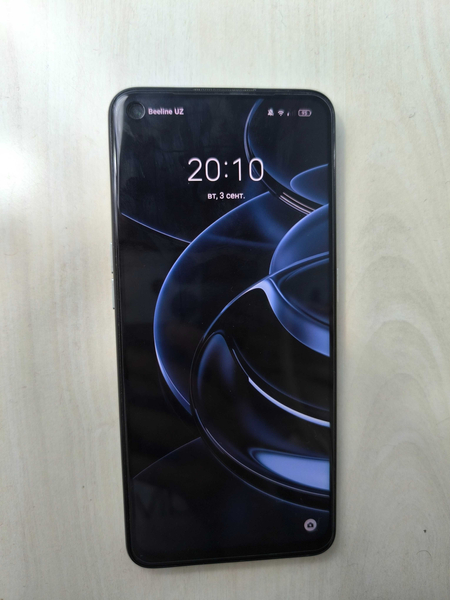 Продам телефон в очень хорошем состоянии Oppo reno 5A